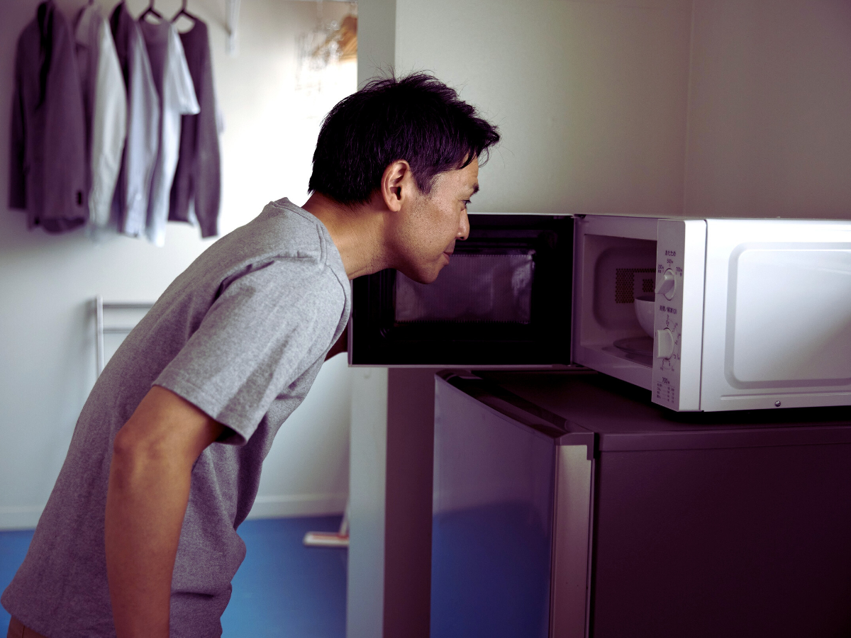 5 Reasons Your Microwave Keeps Tripping Breaker | Right Touch Electrical