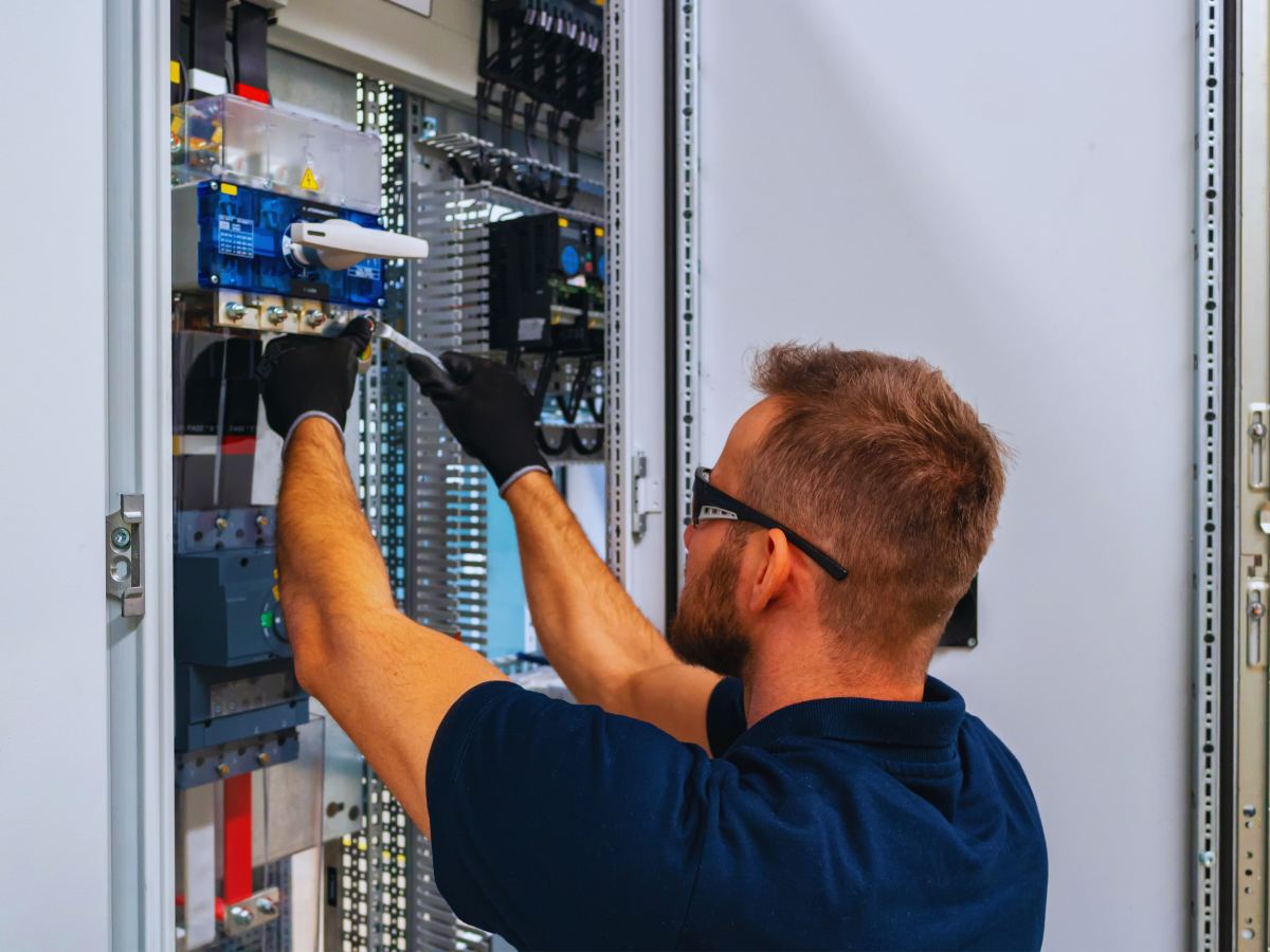 Commercial Electrical Services in Memorial, TX